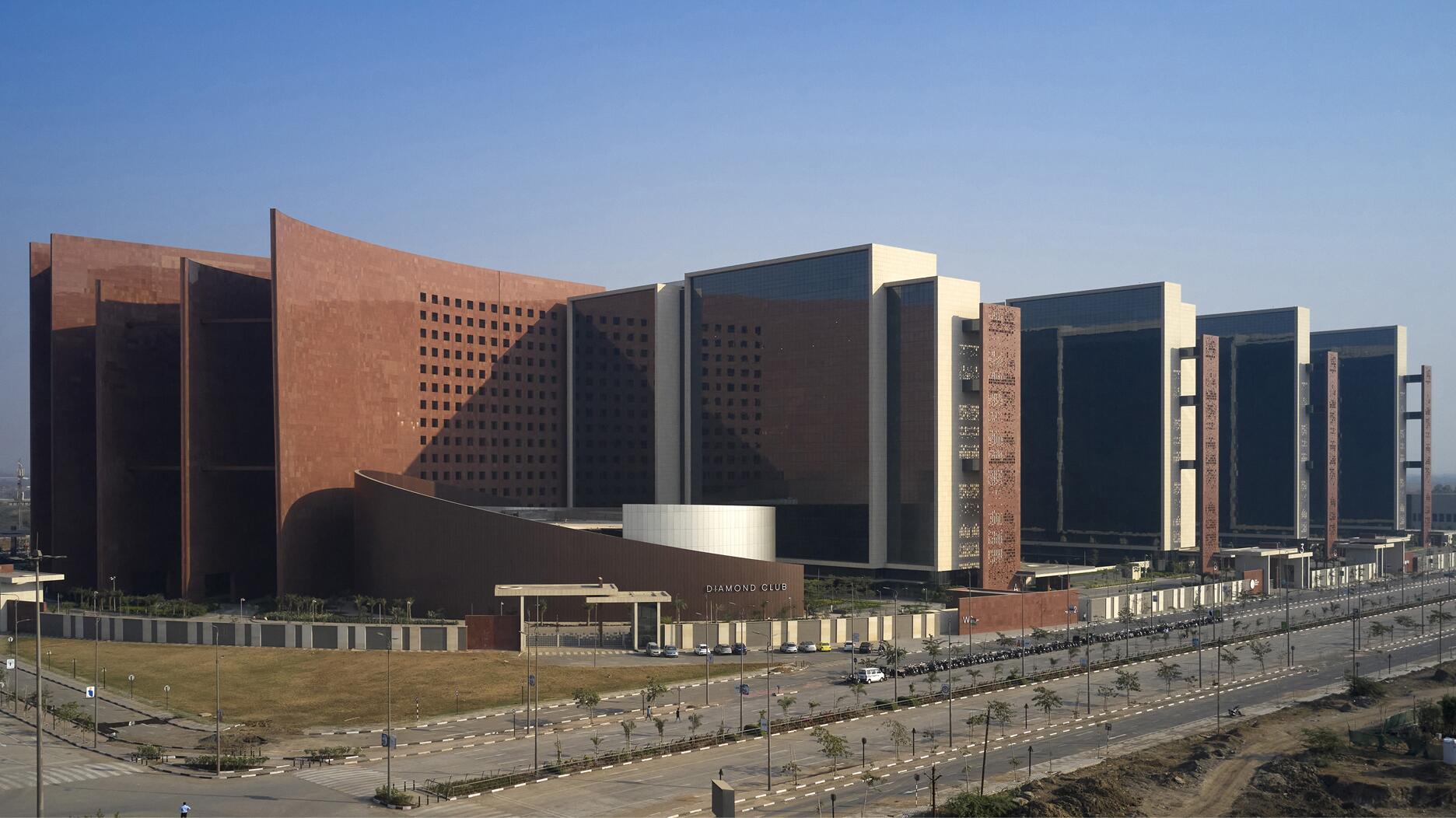 New Surat Diamond Bourse To Be World’s Largest Office Complex ...